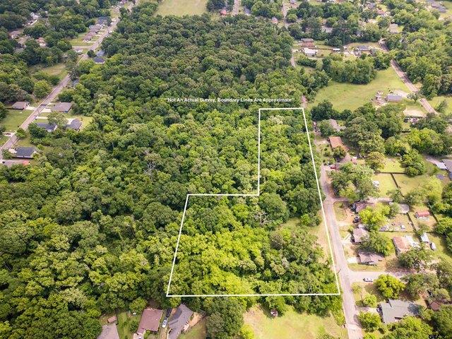 803 E 4th St, Mount Pleasant, TX 75455