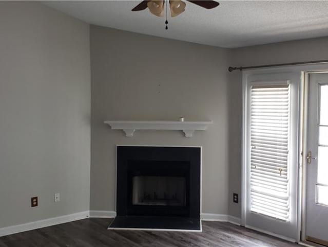 803 E Moultrie Court #E