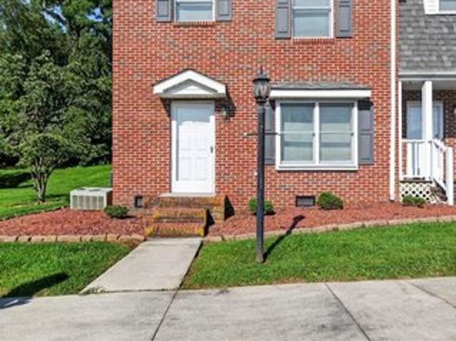 803 Edgemont North St NE Apt A, Abingdon, VA 24210