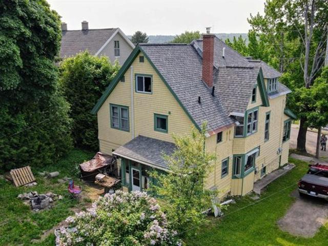 803 Elm St, Hancock, MI 49930