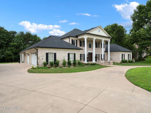 803 Foxfire Rd