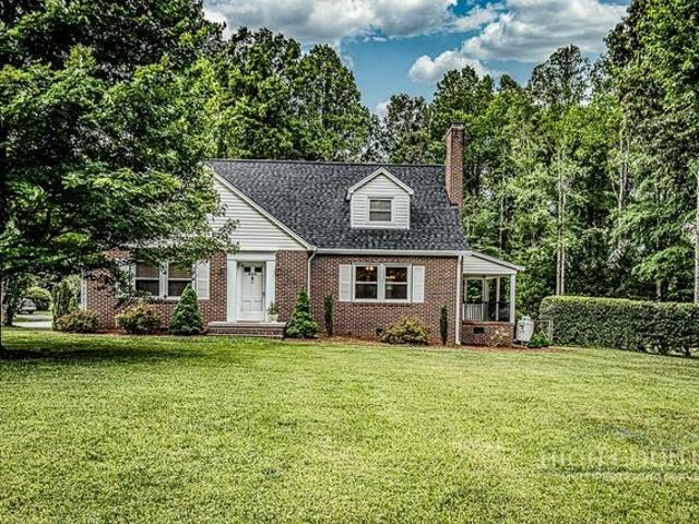 803 First Ave N, Conover, NC 28613