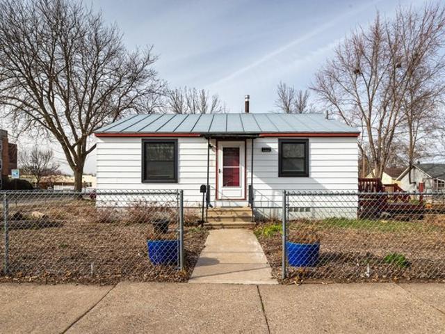 803 Hood St, La Crosse, WI 54601