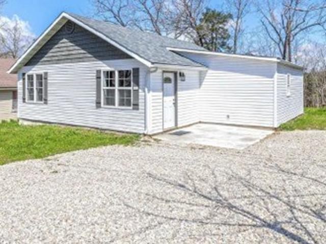 803 Hospital Rd, Waynesville, MO 65583