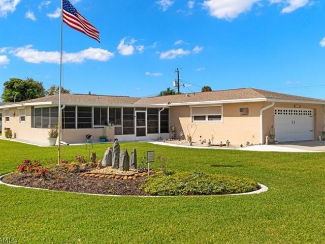 803 Hillside St, Lehigh Acres, FL 33936