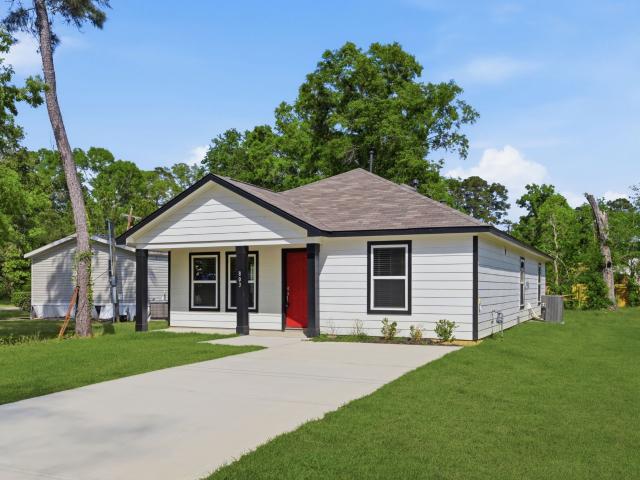 803 Jefferson Ave, Cleveland, TX 77327 | MLS #67860 | Compass