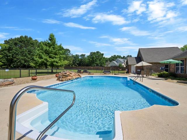 803 Oak Brook Drive