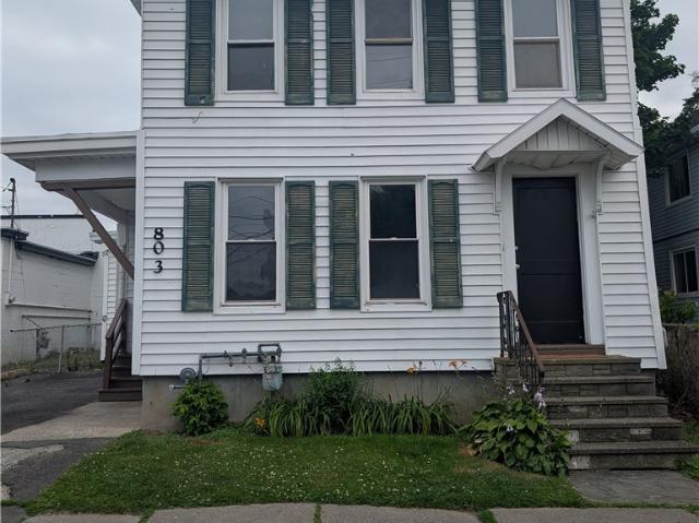 803 Oswego Street
