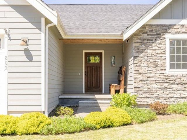 803 Mapleridge Dr, Everson, WA 98247