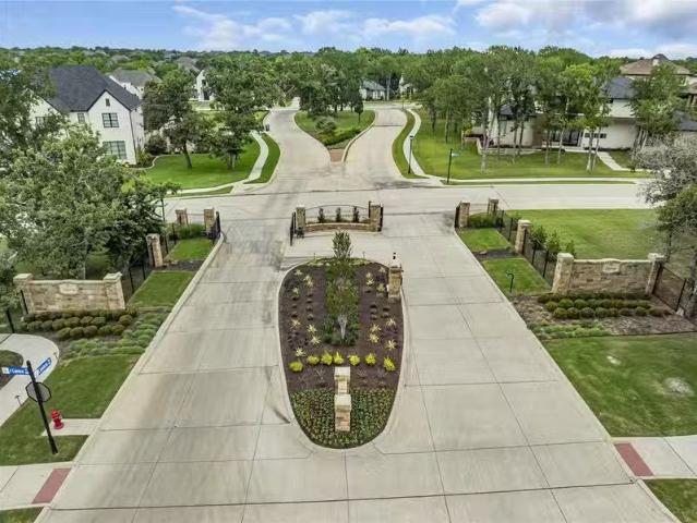 803 Marie Dr, Colleyville, TX 76034