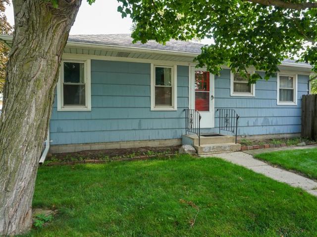 803 N Broad St, Griffith, IN 46319