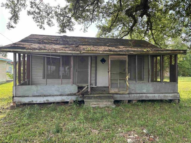 803 N Division St, Dequincy, LA 70633 | MLS #SWL26001 | Compass