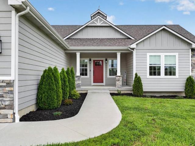 803 NE Lakota Drive