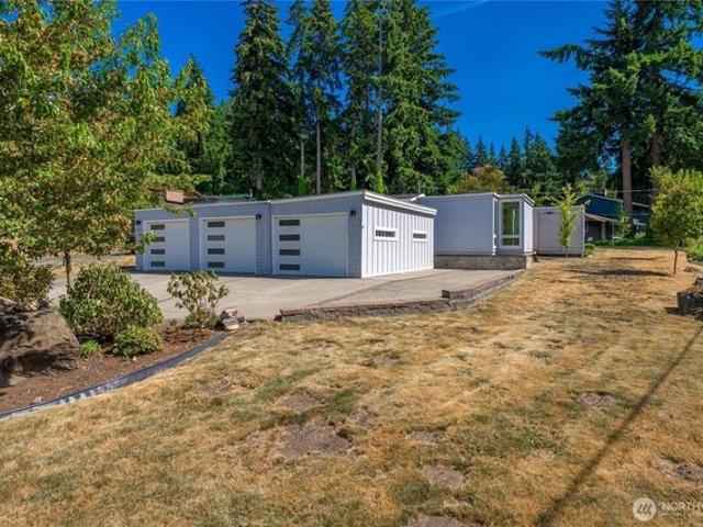 803 S 301st Pl, Federal Way, WA 98003