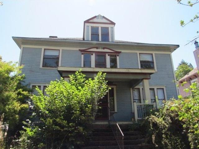 803 SE Kane St, Roseburg, OR 97470