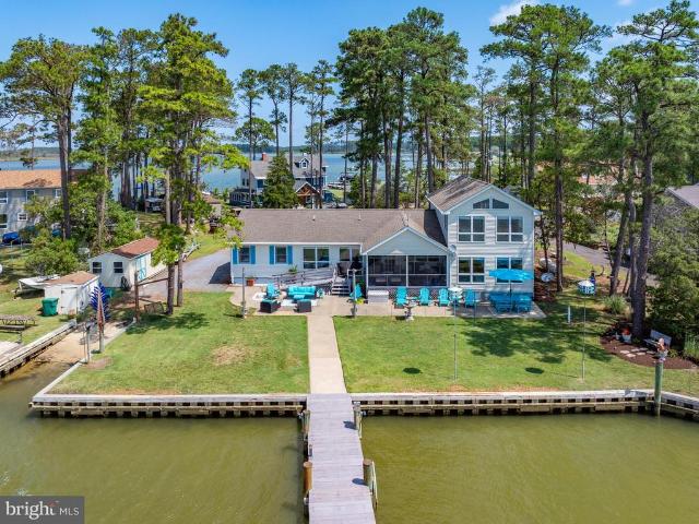 803 Seabreeze Road