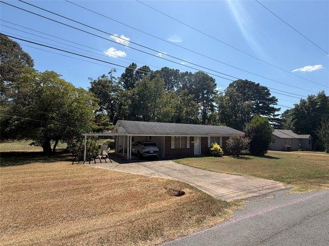803 Spring St, Springhill, LA 71075