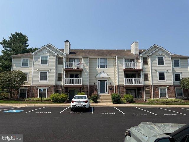 803 Stratford Way Apt B, Frederick, MD 21701