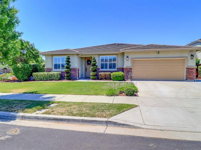 803 Pathfinder Ct