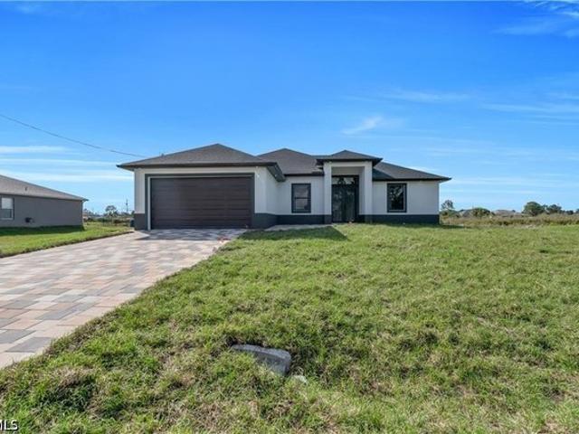 803 Pine Ave, Lehigh Acres, FL 33972