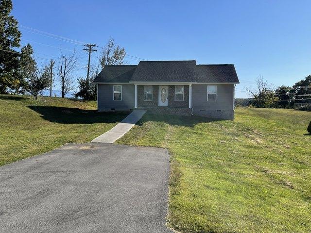 803 Quiet Oaks Way, Dandridge, TN 37725