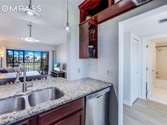 803 River Point Dr 201B, Naples, FL