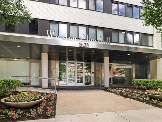 803 W 48th St Apt 1106, Kansas City, MO 64112