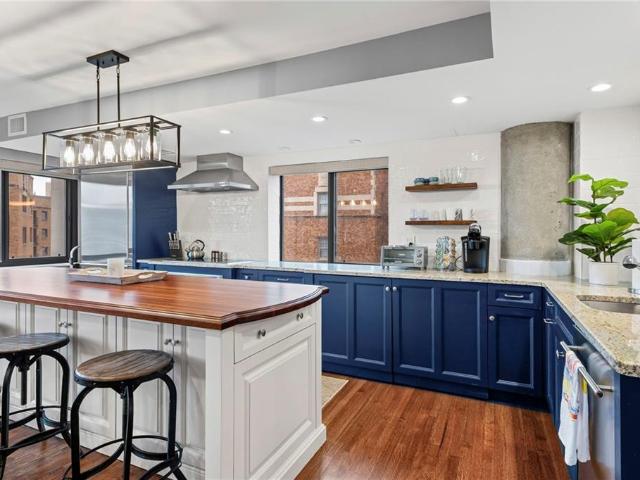 803 W 48th St, Unit 706, Kansas City, MO 64112 | MLS #2605 | Compass