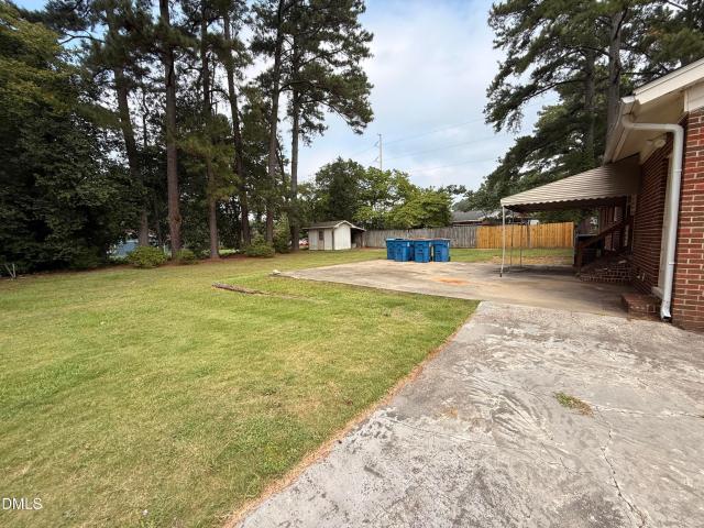 803 W Morris Circle