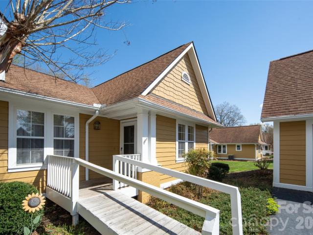 803 Woodlea Court