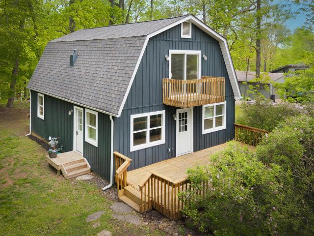 803 Winesap Circle