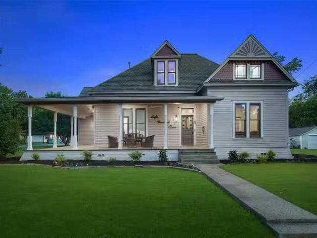 803 Tucker St, Mc Kinney, TX 75069