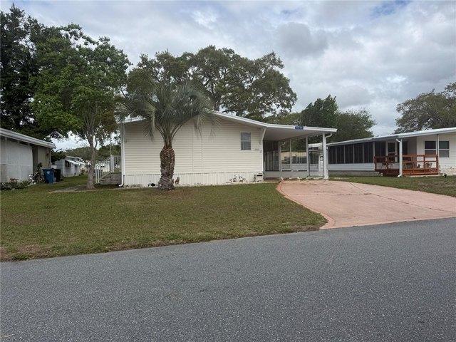 8044 Western Circle Dr, Brooksville, FL 34613