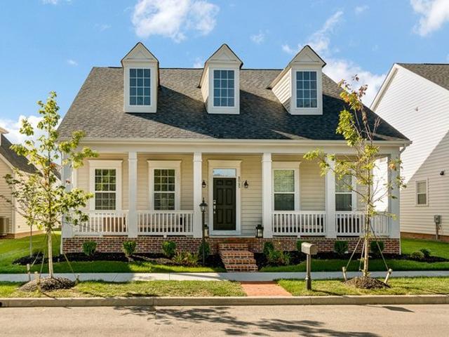 8045 Butterworth Green Dr, New Albany, OH 43054