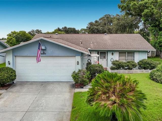 8045 Pasadena Dr, Port Richey, FL 34668