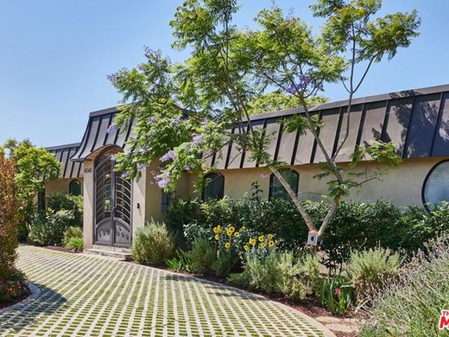 8045 Rayford Dr, Los Angeles, CA 90045
