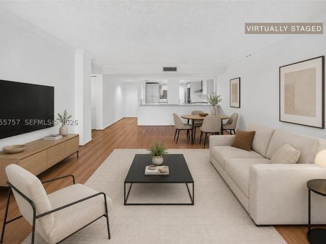 8045 SW 107th Ave Apt 203, Miami, FL 33173