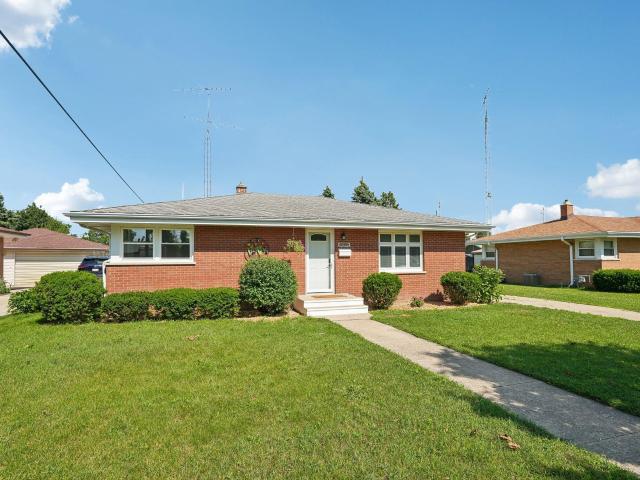 8045 17th Ave