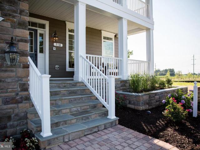 8046 Forest Glen Drive