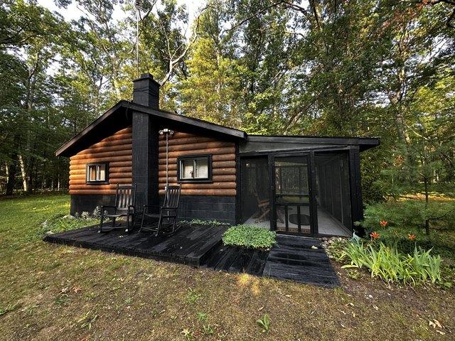 8047 W Peterson Rd, Irons, MI 49644