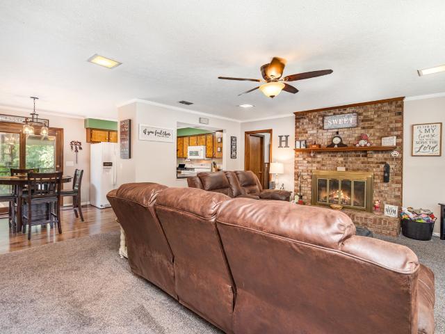 8049 New Chapel Rd