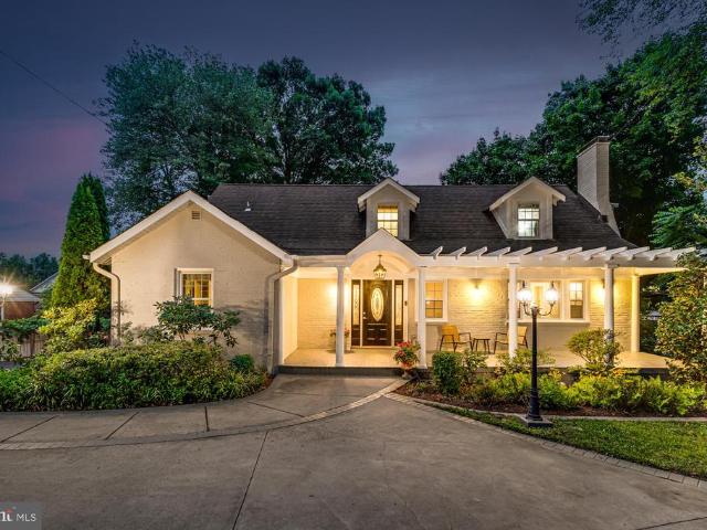 8049 Idylwood Road