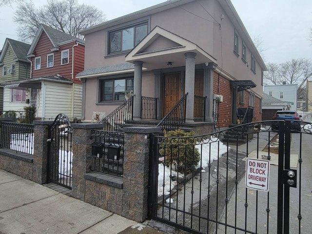 80 49 89th Ave, Woodhaven, NY 11421