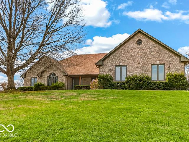 8040 Wetzel Trace, Martinsville, IN 46151 | Compass