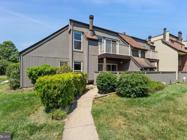 8042 Pantano Pl, Alexandria, VA 22309