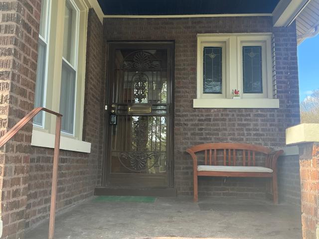 8042 S Bennett Ave, Chicago, IL 60617 | MLS #12622 | Compass