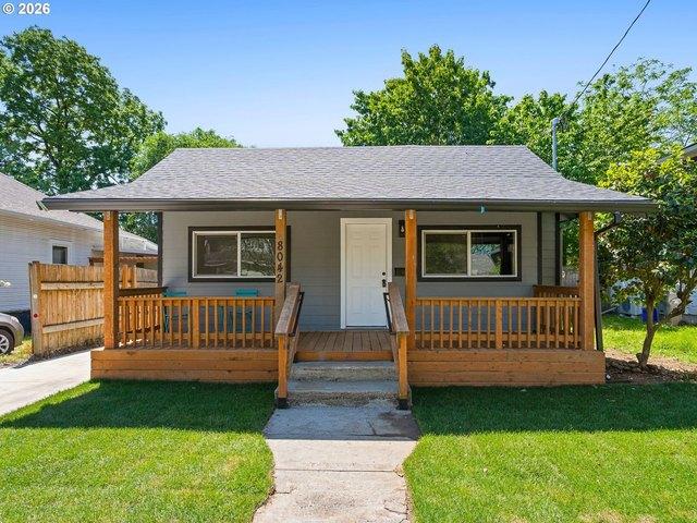 8042 SE Tolman St, Portland, OR 97206