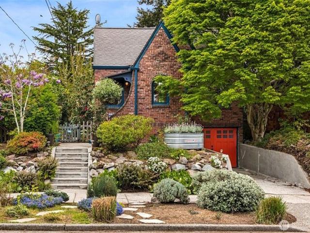 8042 11th Ave NW, Seattle, WA 98117