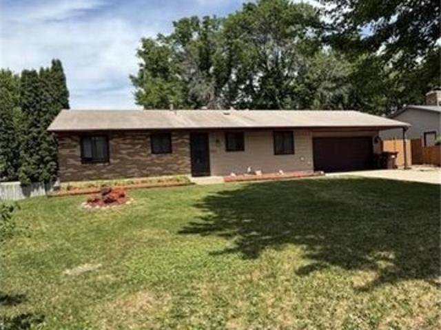 8042 73rd St S, Cottage Grove, MN 55016