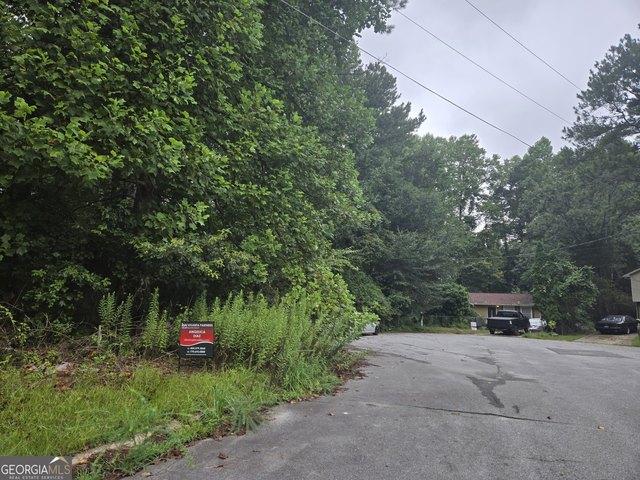 8043 Sparrow Ct, Jonesboro, GA 30238